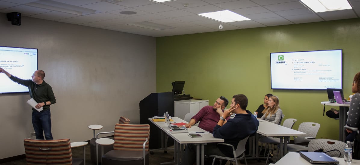 Saint Xavier University